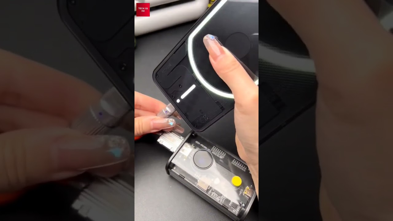 Charging NOTHING PHONE 1 with TRANSPARENT Powerbank #shorts - YouTube