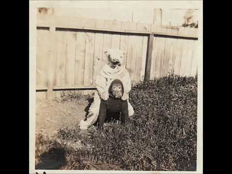 30 Vintage Photos of Halloween Costumes From Between the 1900s and ...