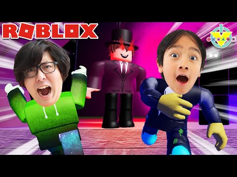 BEWARE the Evil Magician!! Let's Play with Ryan & Daddy