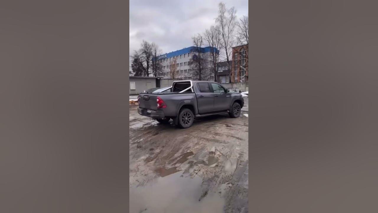Силова кришка кузова пікапа Toyota Hilux з дугами, виробництво. Крышка ...
