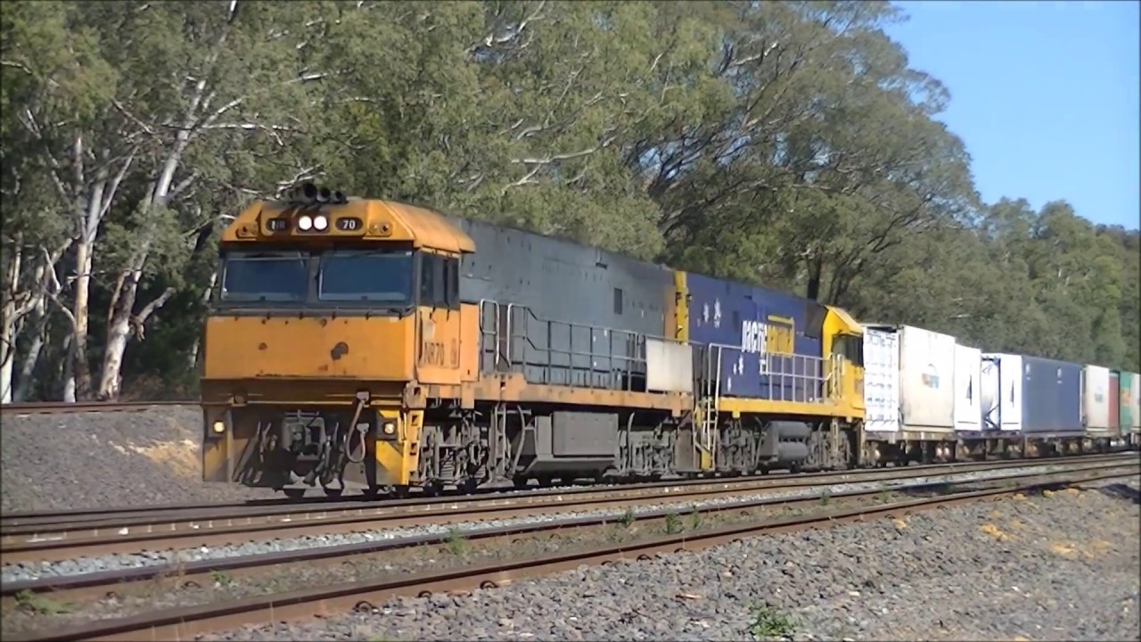 NR Class Diesel Locomotives lead Pacific National Container Train ...