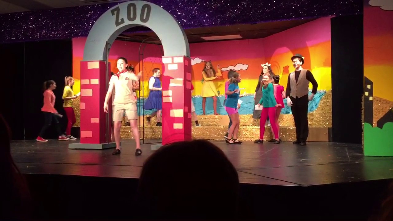 Opening Scene Madagascar - KT 4/20/17 - YouTube