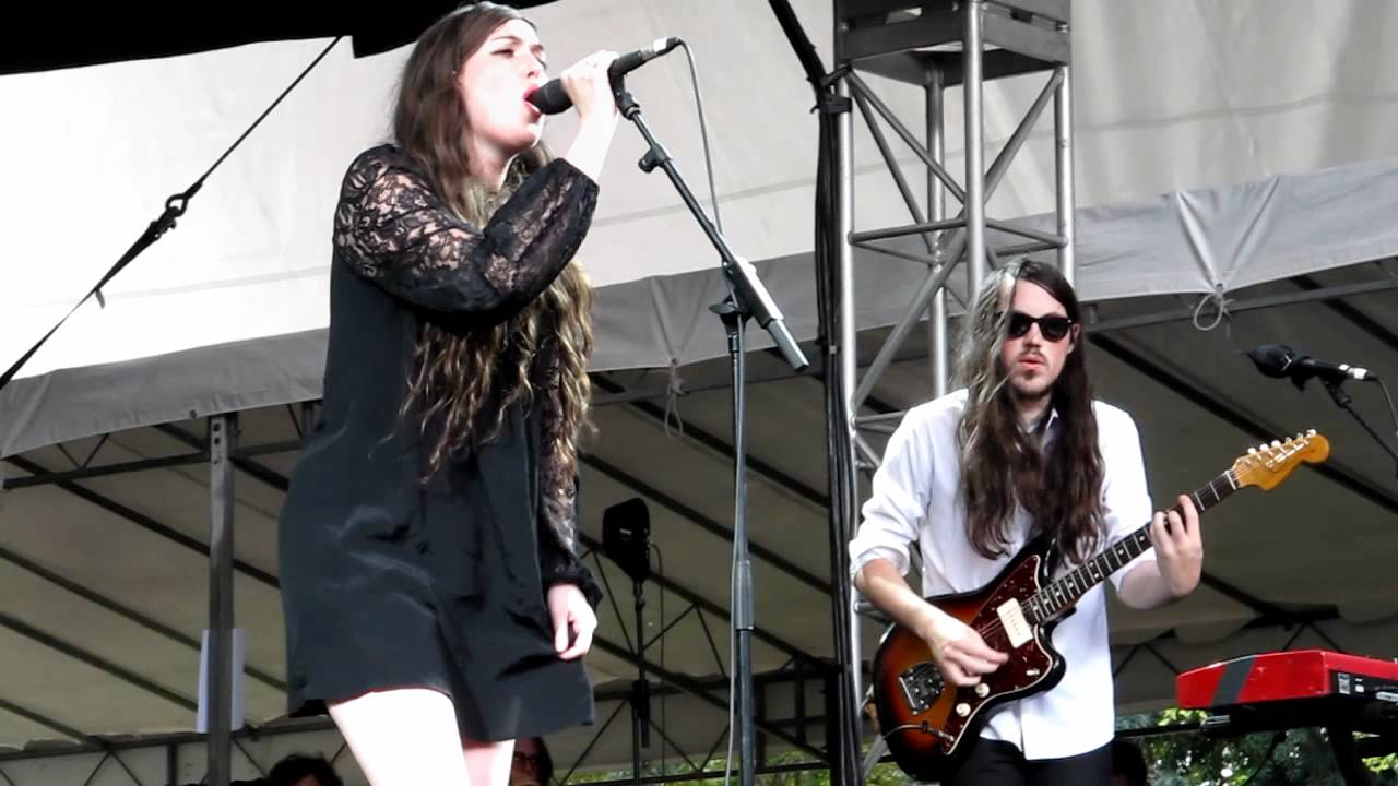 Cults: Go Outside (Live at Laneway Festival Singapore 2012) - YouTube
