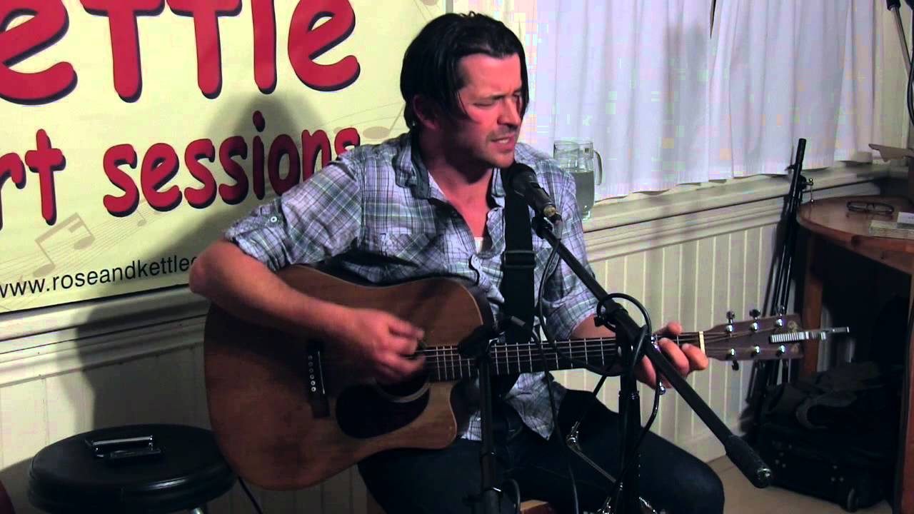 Keith Mullins sings Speak Up Speak Out at the Rose and Kettle - YouTube