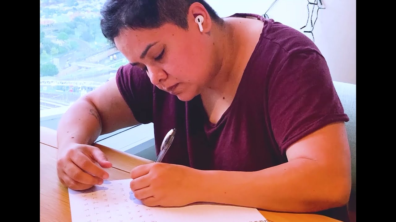 Becoming Ambidextrous - Learning How To Write By Left Hand | 11 Days ...