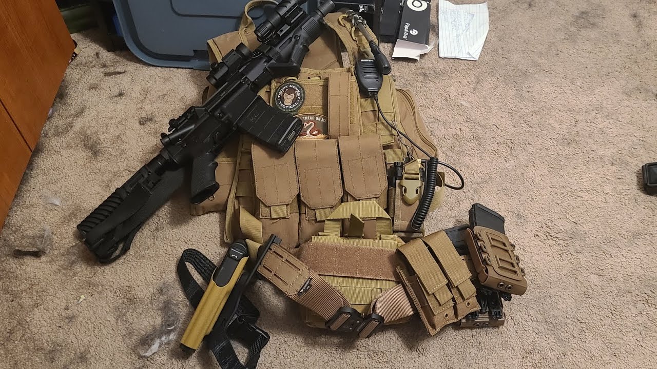 SHTF Trunk/ Get Home Kit - YouTube