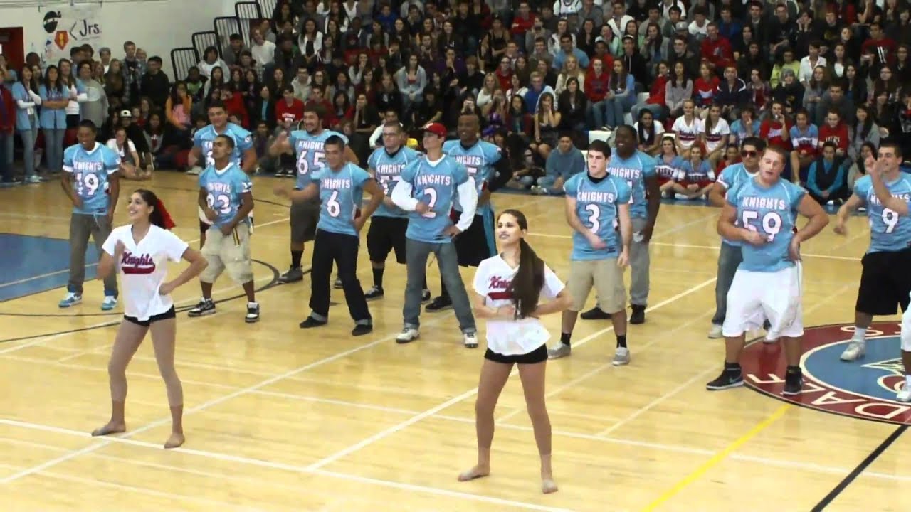 Hillsdale High Varsity Football Player Homecoming Rally Dance 2010 ...