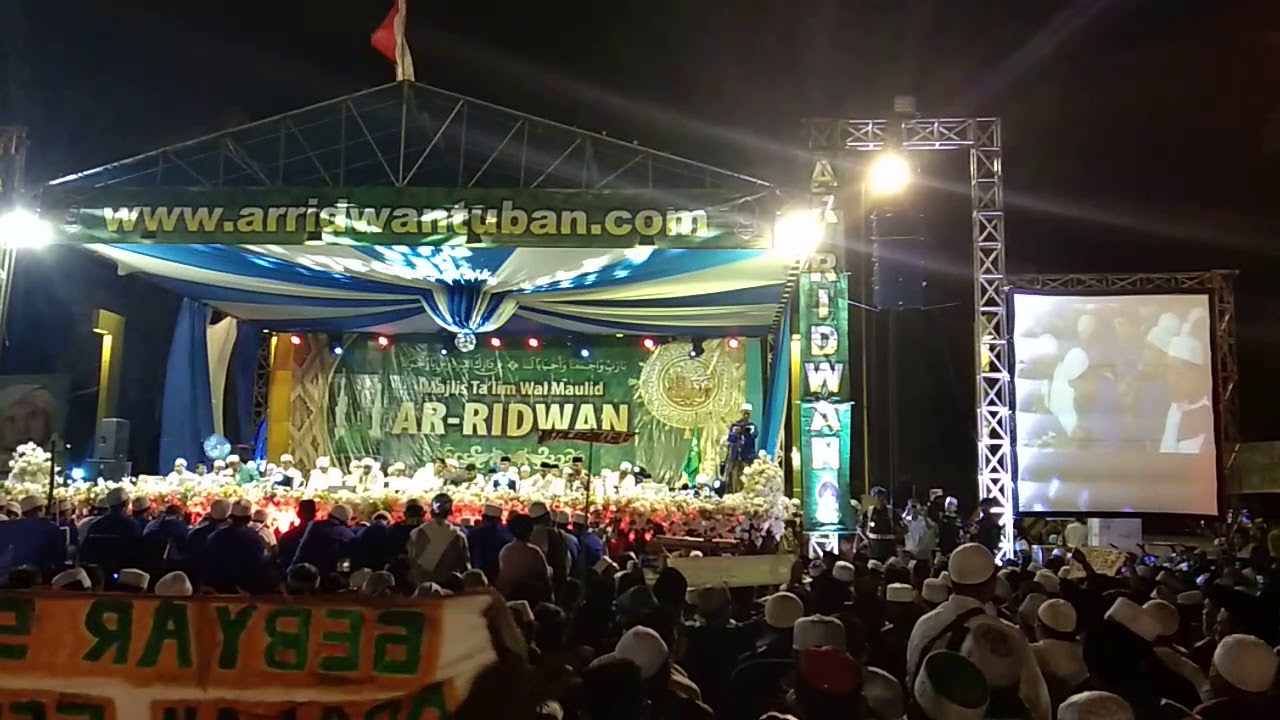 Milad ar ridwan tuban di alun alun kota tuban - YouTube