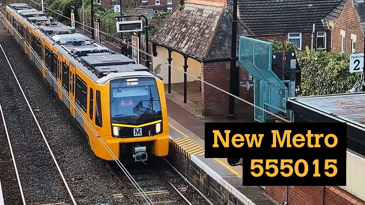 New Tyne and Wear Metro Class 555015 @ Benton On Test - YouTube