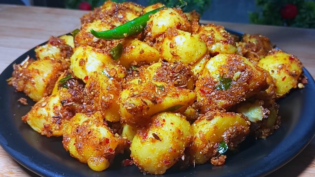 चटपटी आलू की सब्जी बनाने का एकदम खास और अनोखा तरीका | Hing Wale Aloo Ki ...