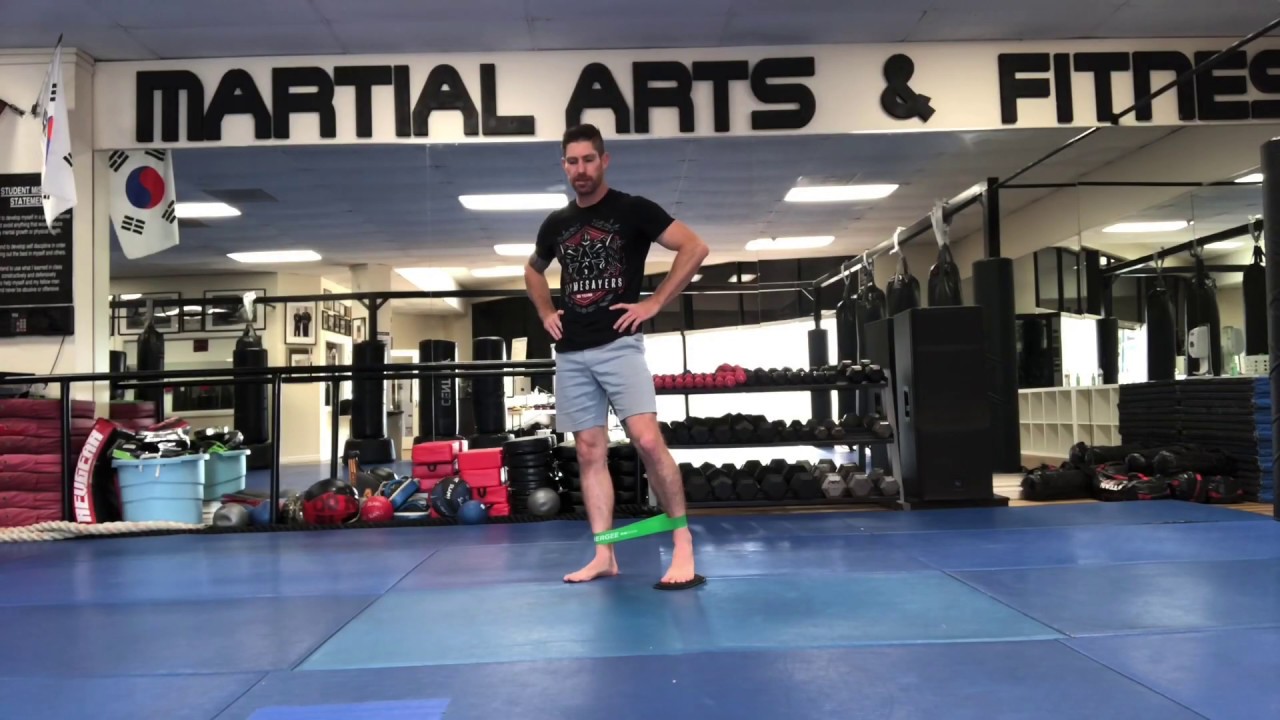 Banded Lateral Slider Lunge - YouTube