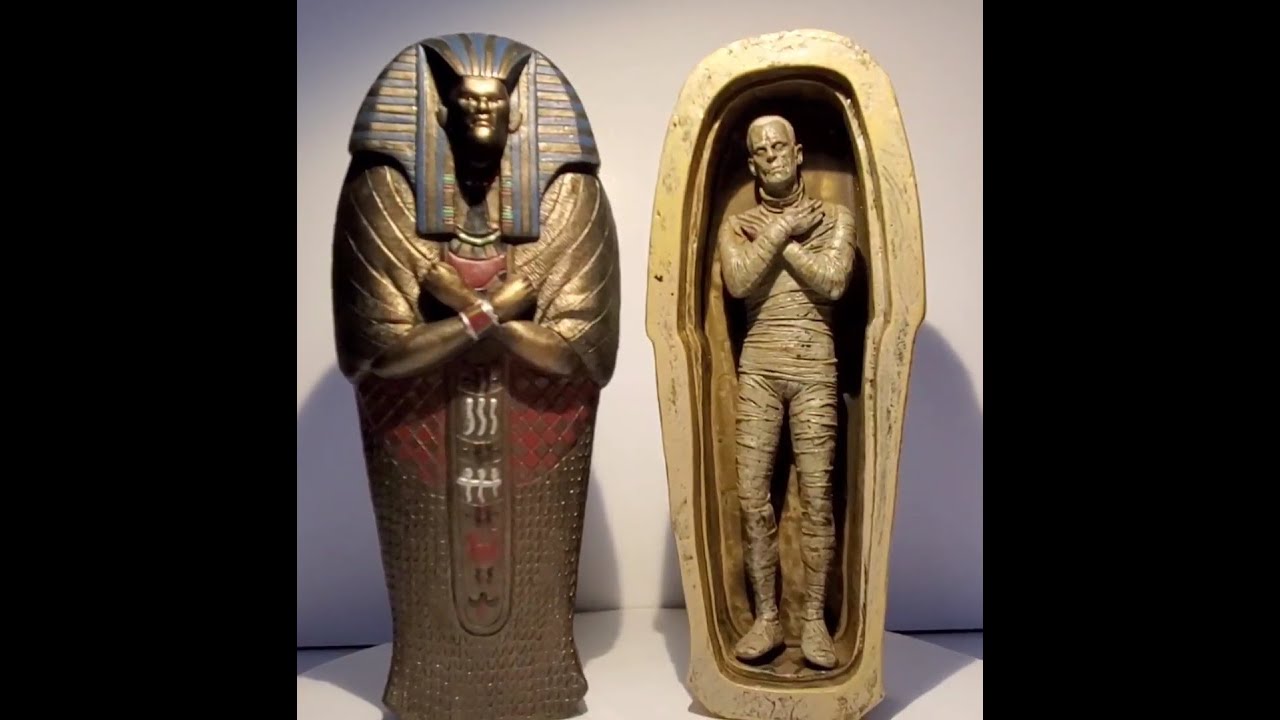 Diamond Select Mummy Universal Studios Figure Review - YouTube