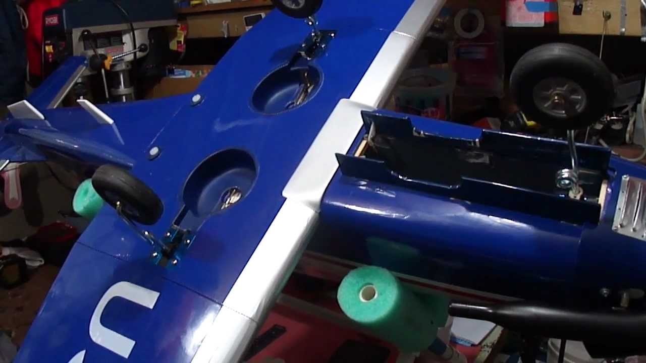 t6a texan 2 retract - YouTube
