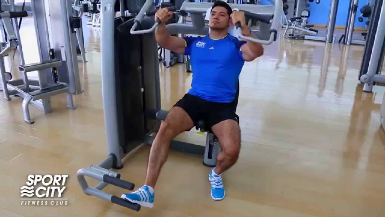 Press inclinado de pecho en máquina Rutinas041100 - YouTube