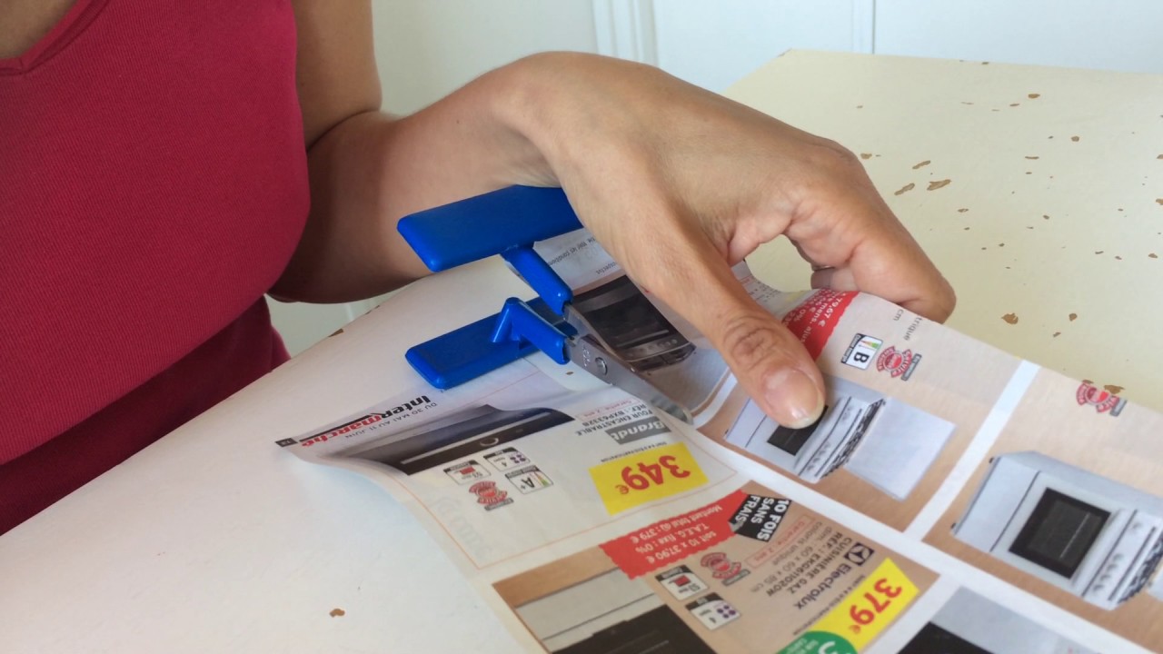 Comment découper d'une seule main ? - YouTube