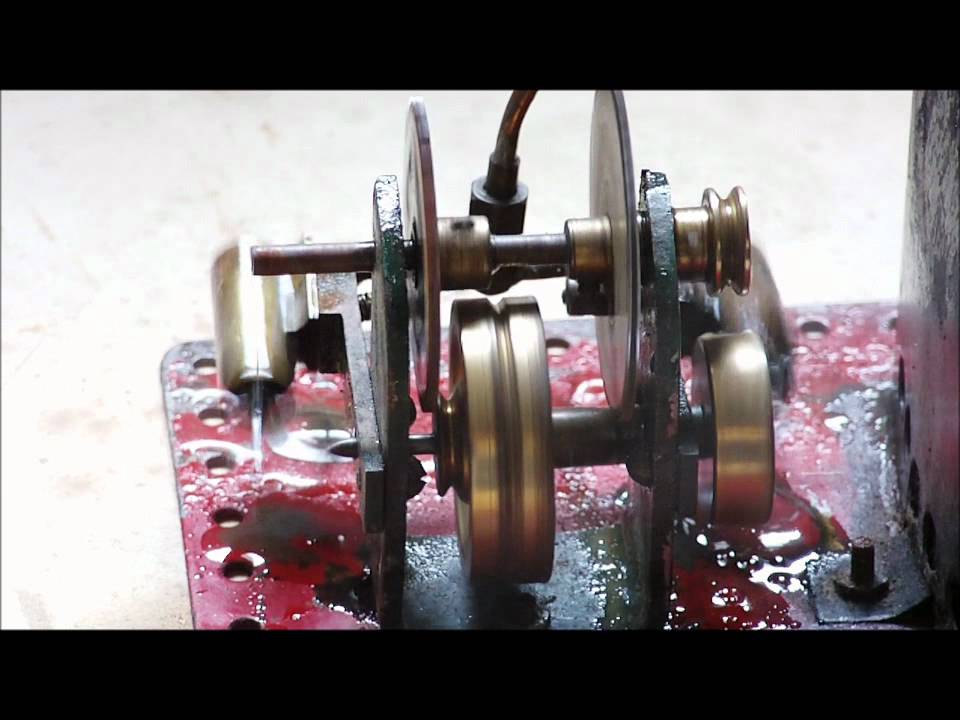 Bowman M140 Toy Steam Engine - YouTube