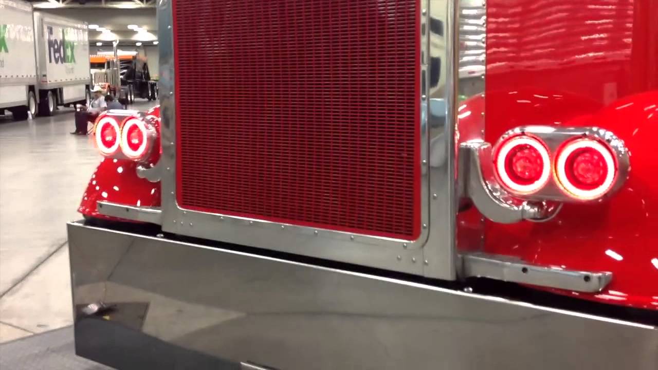 Mike Lemley's Cathouse - YouTube