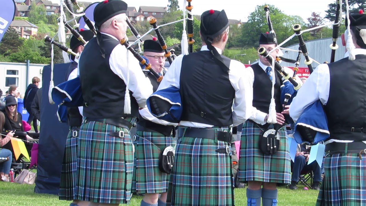 Major Sinclair Memorial Pipe Band @ Newtownards 2019 - YouTube
