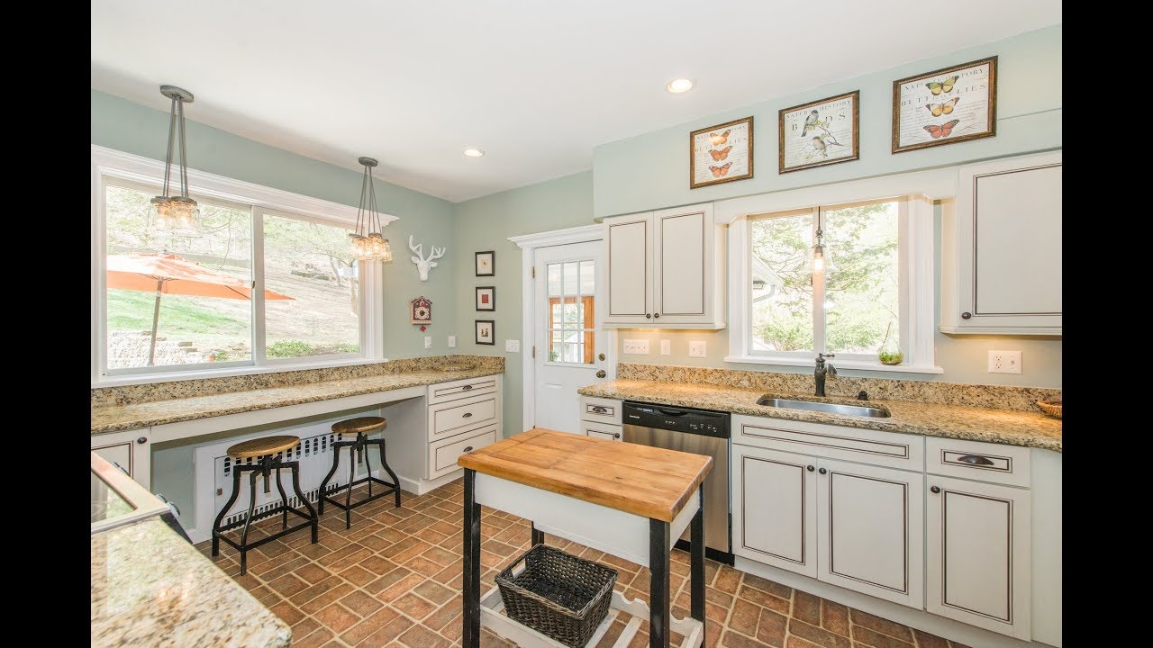 Home at 15 Jones Drive - A Video Tour Presented By Donna Lerner - YouTube
