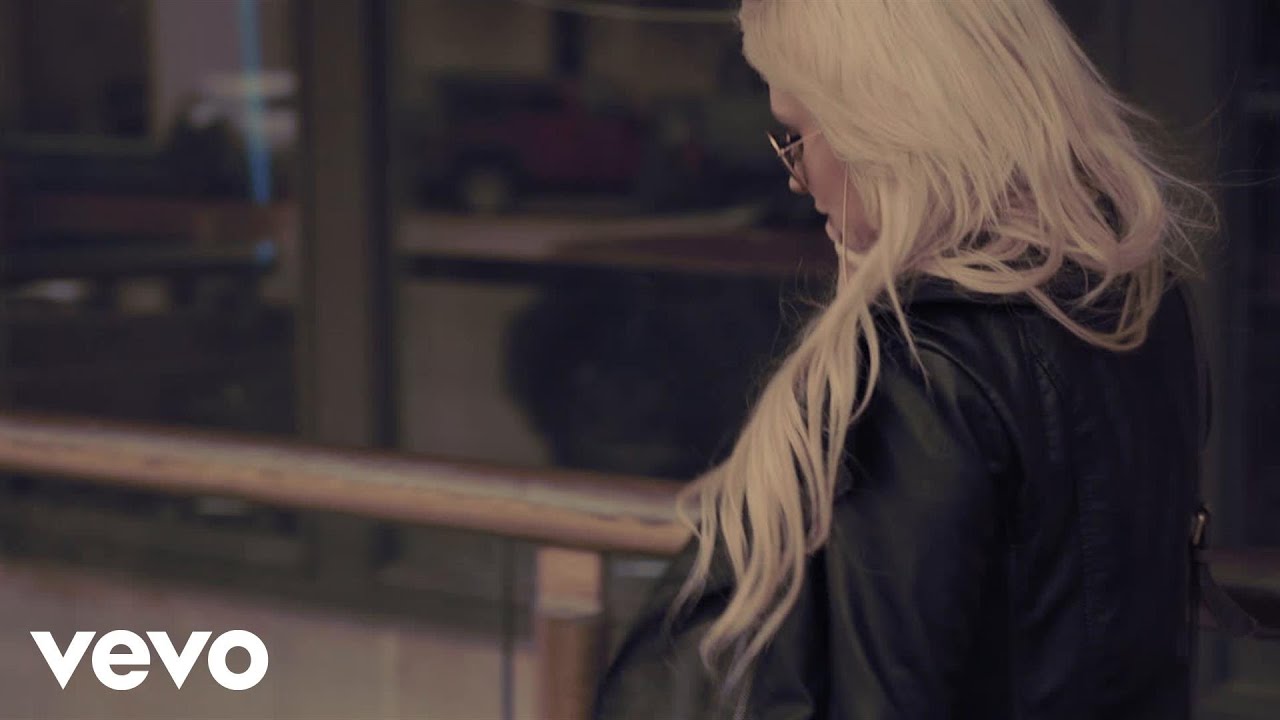 Elijah Gibson - Bombae - YouTube