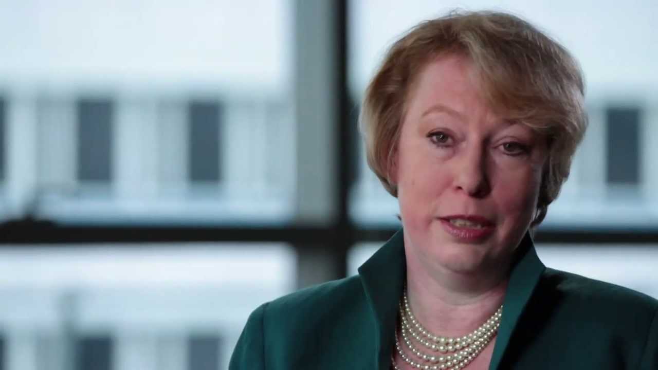 "Leadership in Professional Service Firms" -Laura Empson. - YouTube