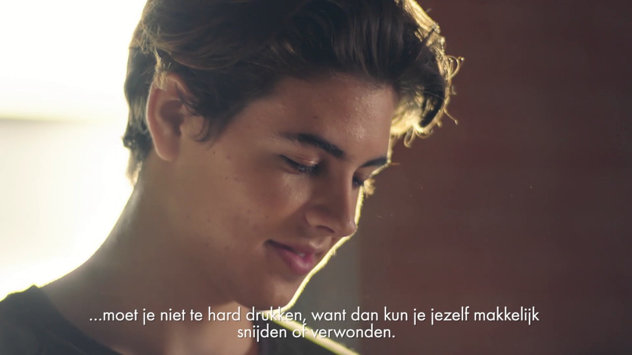 Deze vaderdag, Go Ask Dad | Gillette 2017 - YouTube