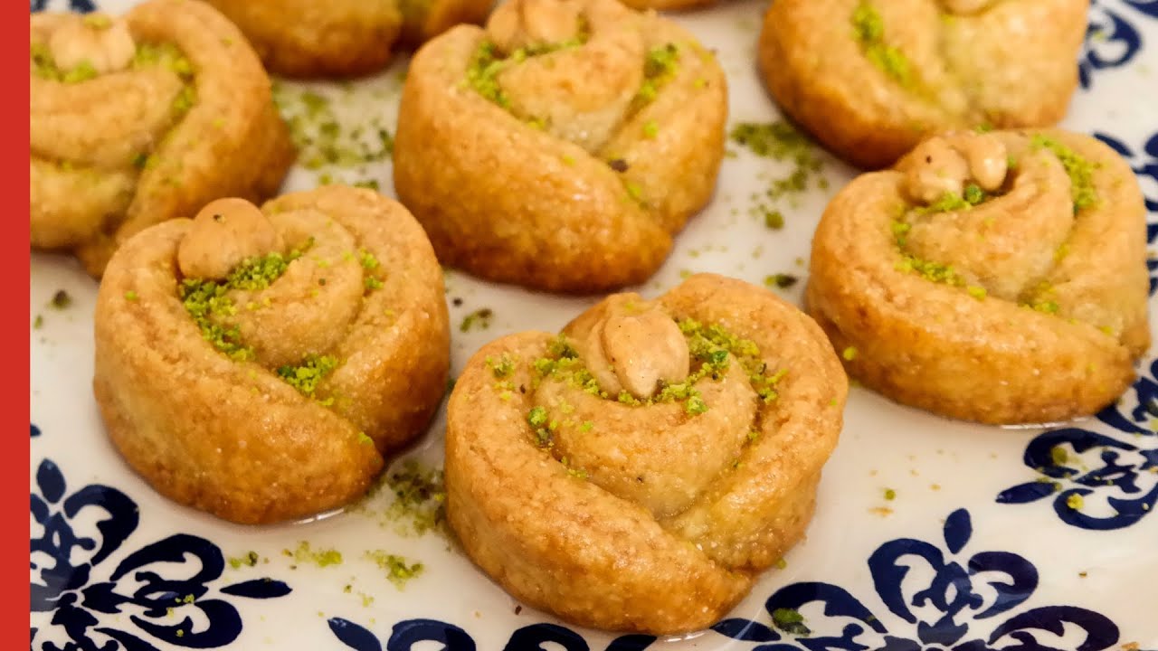 Simple & Beautiful ROSE SHAPED DESSERT (in syrup) - YouTube