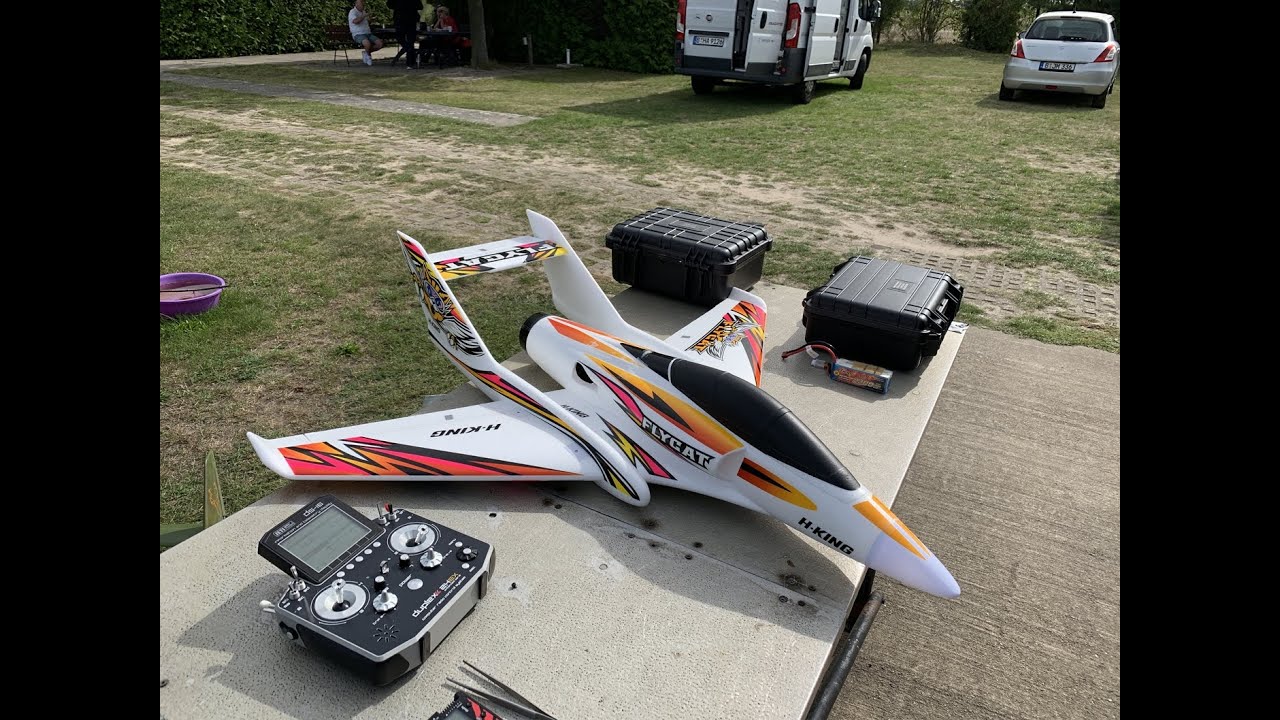 HK FlyCat 24 08 2022 Handstart mit WeMoTec MiniFan an 2W/27 6S/3000 25C ...