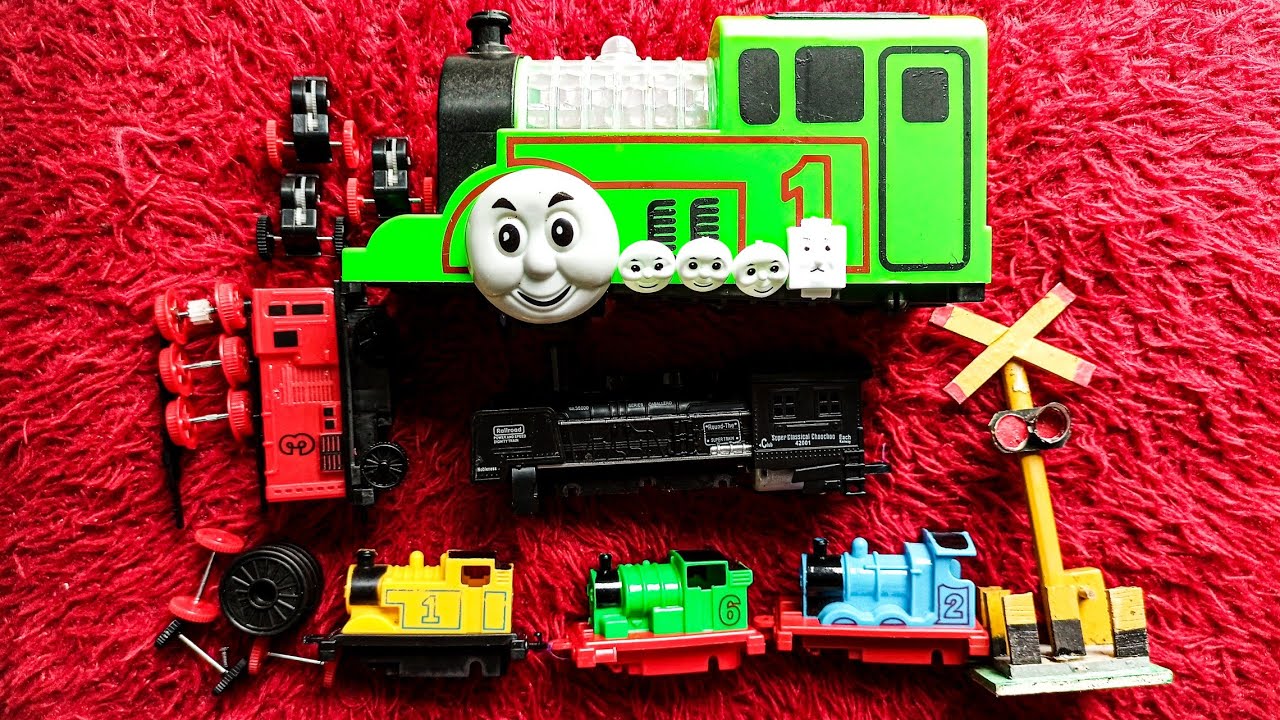 Merakit kembali mainan kereta Thomas monster, Thomas warna-warni ...