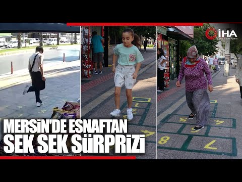 7'den 70'e Her Yaştan Vatandaş 'Sek Sek' Oynayarak Geçiyor
