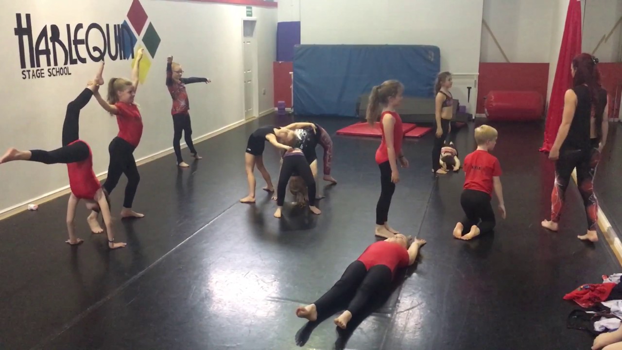 Junior acro music box dancer - YouTube