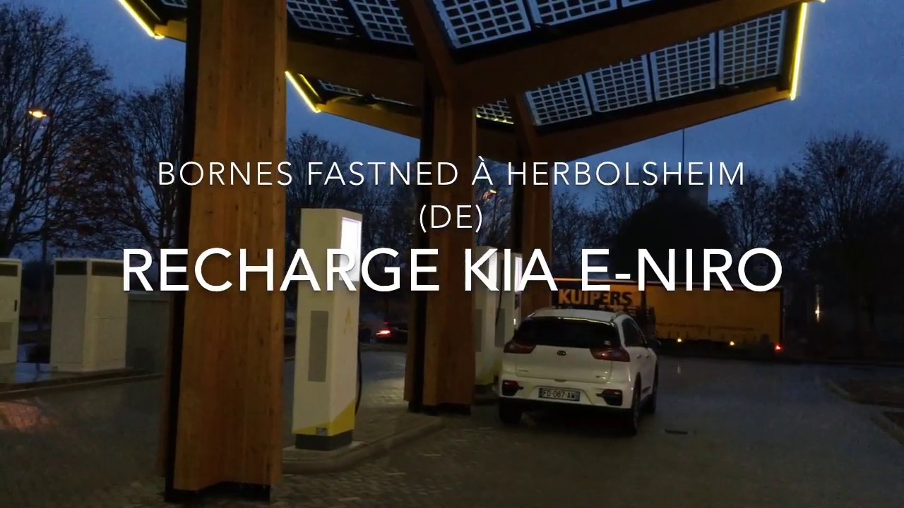 Recharge du KIA e-Niro sur borne Fastned - YouTube