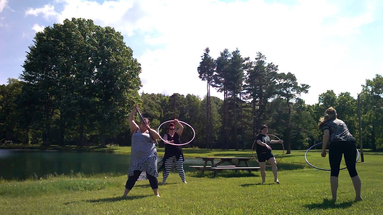 Hooping with friends -Dancing in the dark by Dev - YouTube