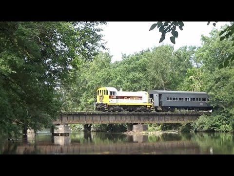 Amtrak Cardinal & Hoosier Valley Railroad Museum Monon to North Judson ...