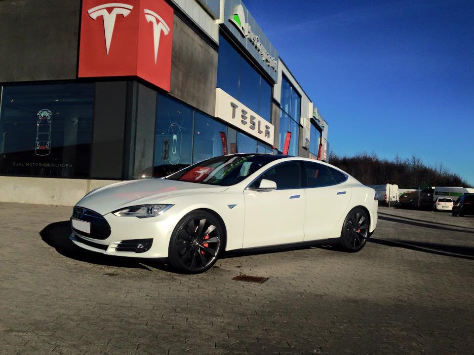 Tesla Model S P85D Delivery. - YouTube