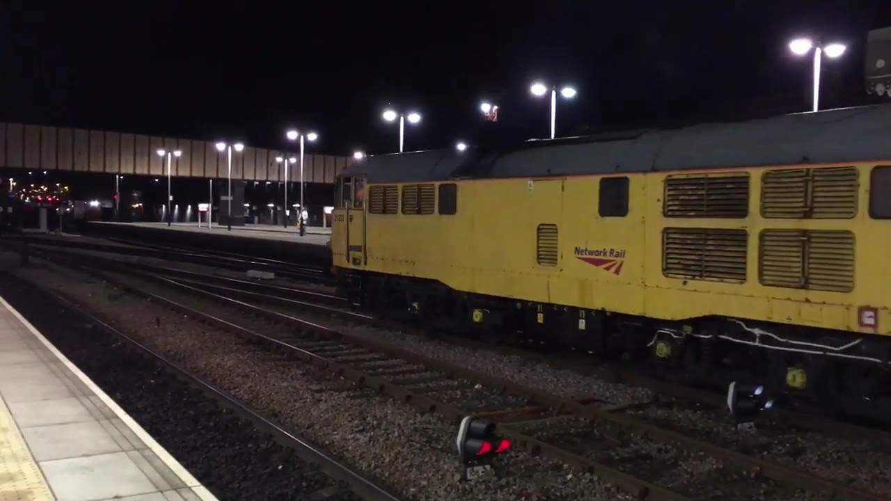 Network rail class 31 locomotive 31233 departs Sheffield with Grimsby ...