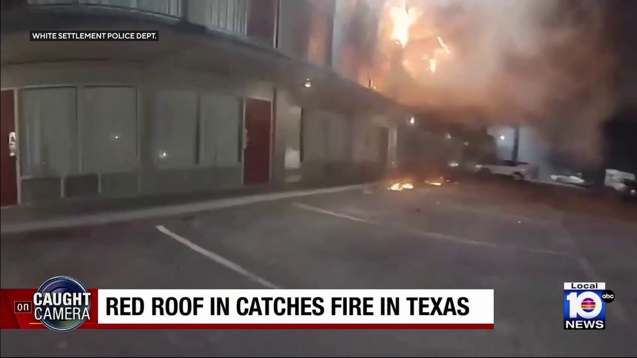 Red Roof Inn erupts in flames in Texas - YouTube