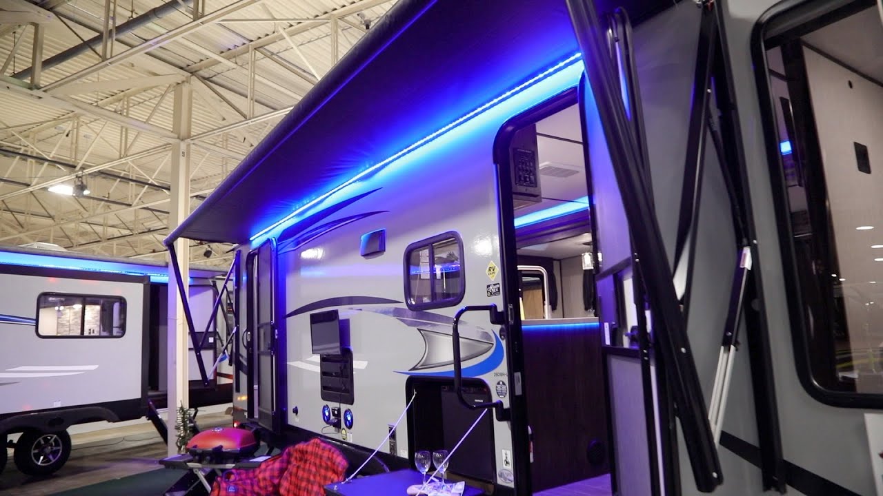 Touring the Toronto Winter RV Show - YouTube