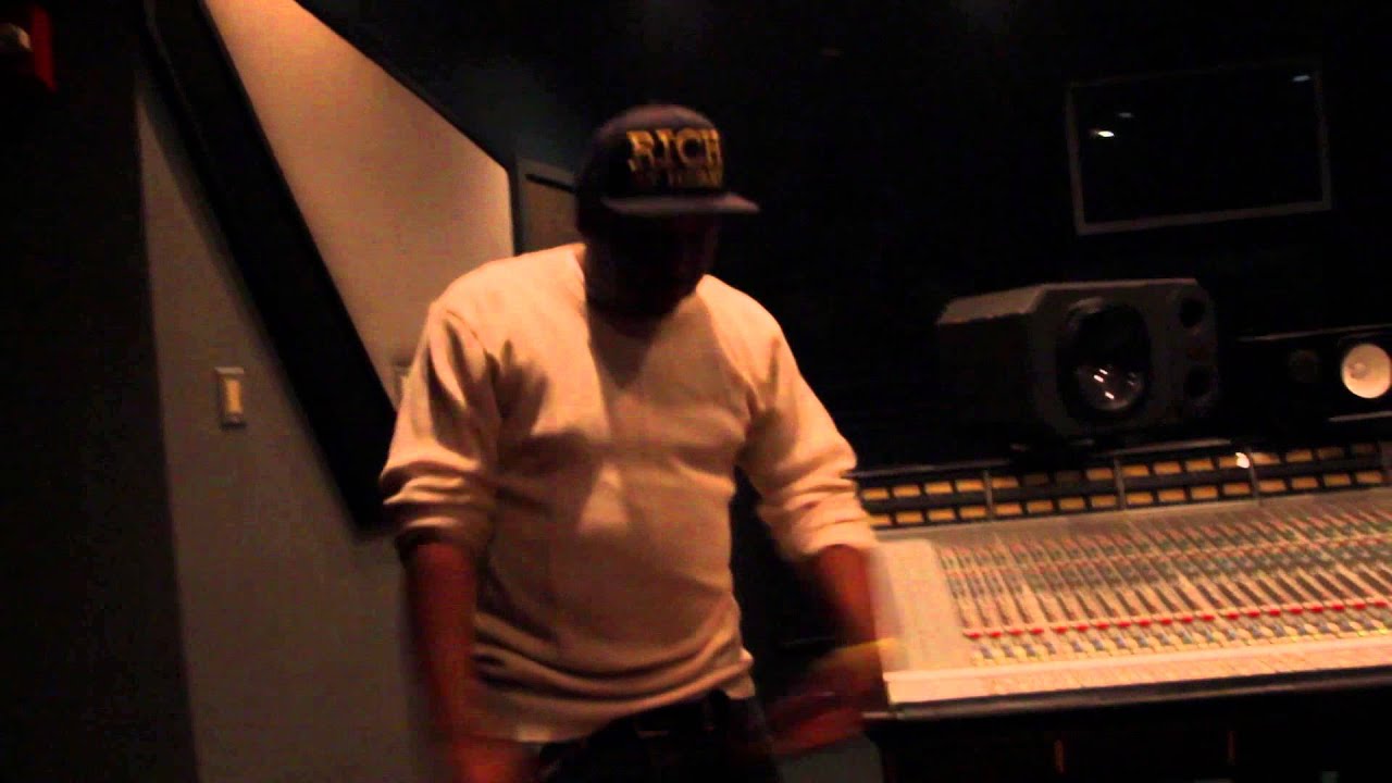 Bugatti BIGGZ (BSE) at Bad Boy Studios in New York City (filmed/edited ...