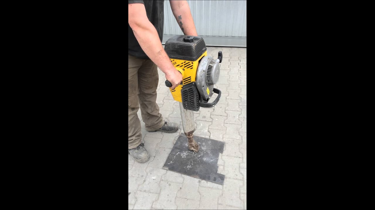 Młot spalinowy WACKER BH24 / http://www.klaravik.pl/ - YouTube