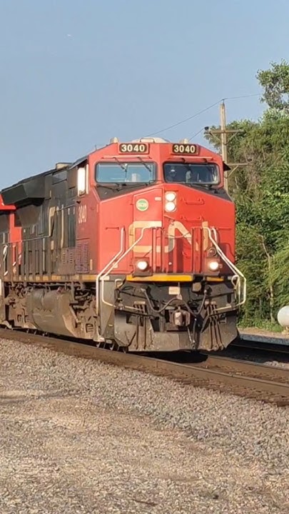 CN A447-91 with a GTW! - YouTube