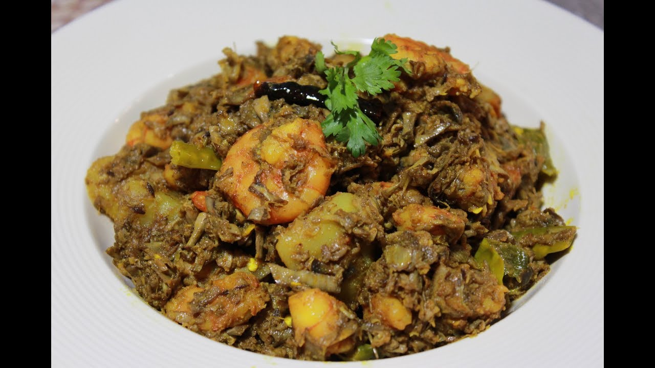 Mocha Chingrir Ghonto - Bengali Mom's Banana Blossom Recipe with Prawns ...