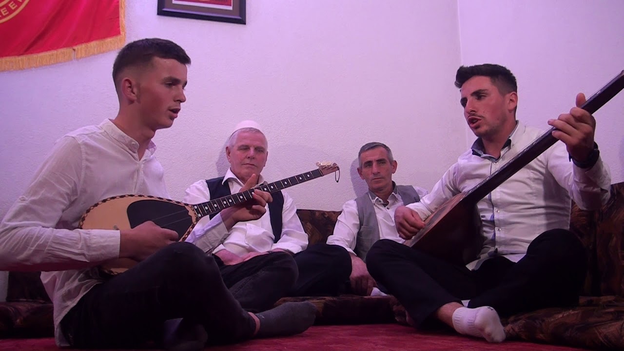 Grupi rapsodik"Vllëzerit Seferi" Cili eshte ma i bukuri - YouTube