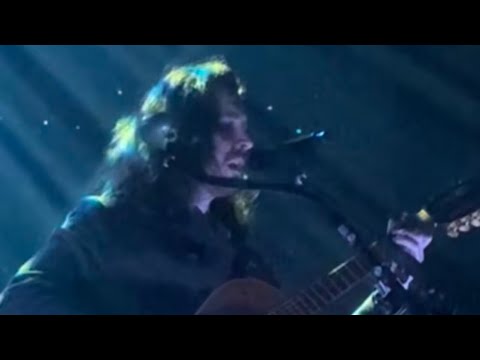 When Hozier first steps on stage - YouTube