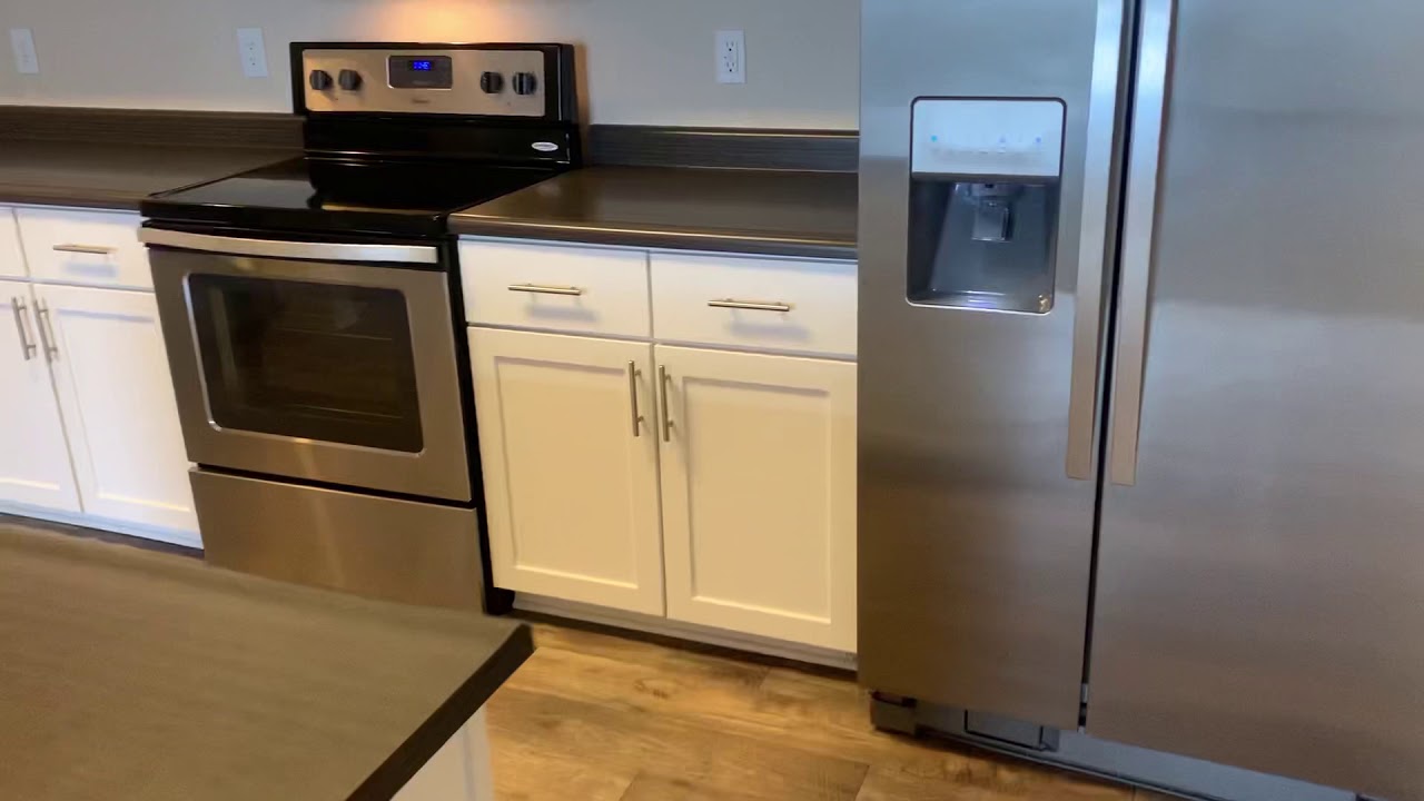 Residence 8 - Upgraded - Altamont Summit Apartments - YouTube