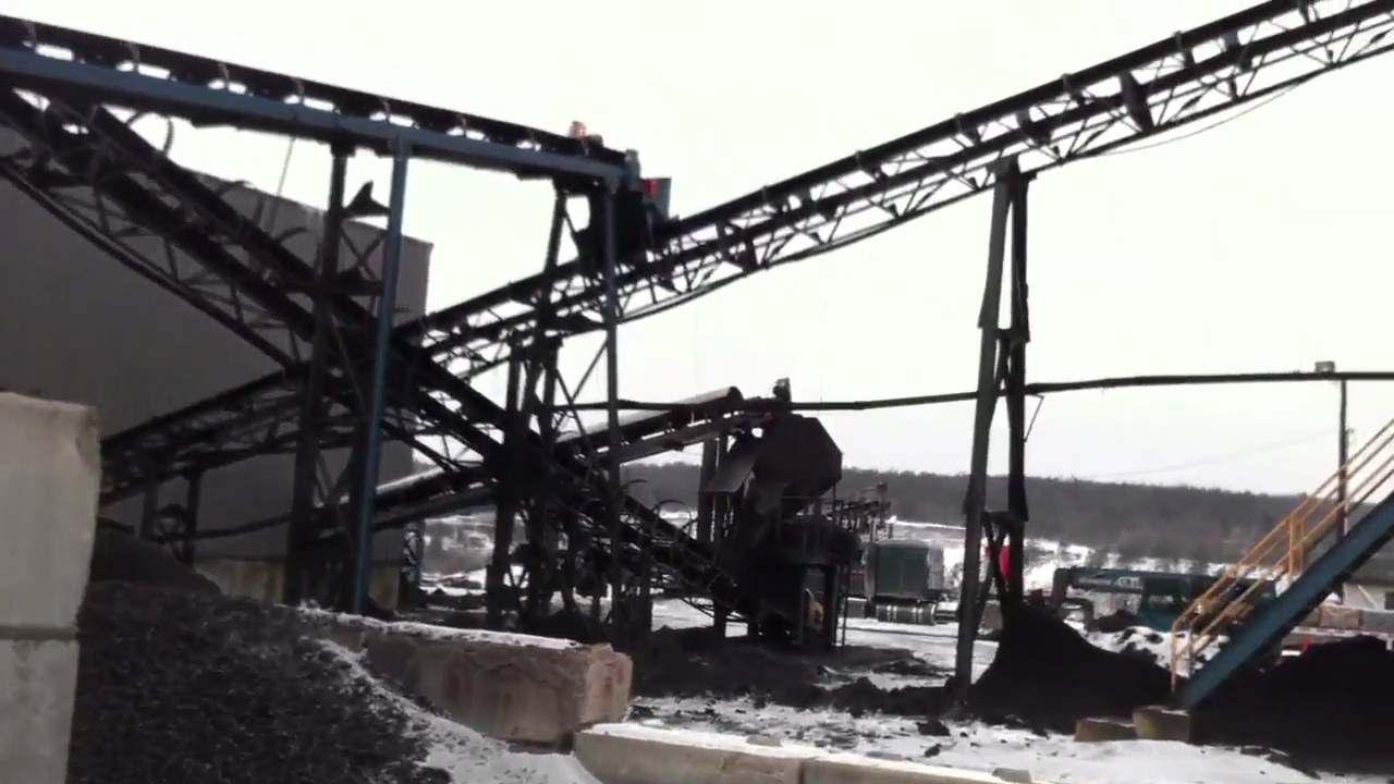 Stockton Mine Coal Screens - YouTube