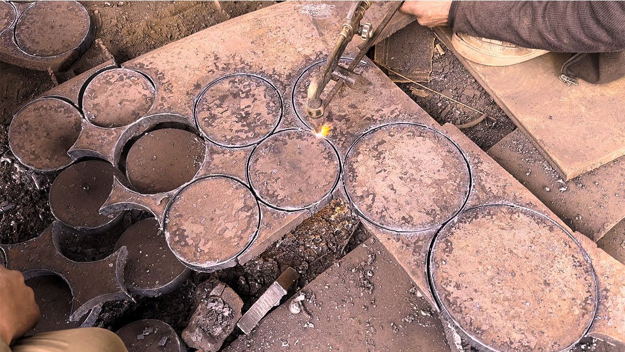 How to cut a large piece of iron in an amazing way || - YouTube