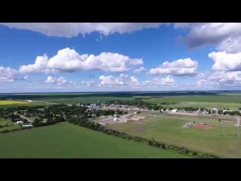Flying along the west edge of Kennedy, MN. - YouTube