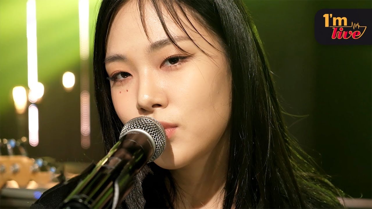 [I'm LIVE] BIBI (비비) & BINU (비누) - YouTube