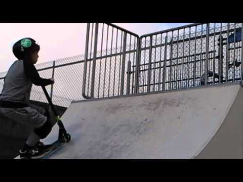MUST WATCH/Double whip air/sick scooter trick/Jody Scott/chill clip/hellesdon recreation ground/OMFG